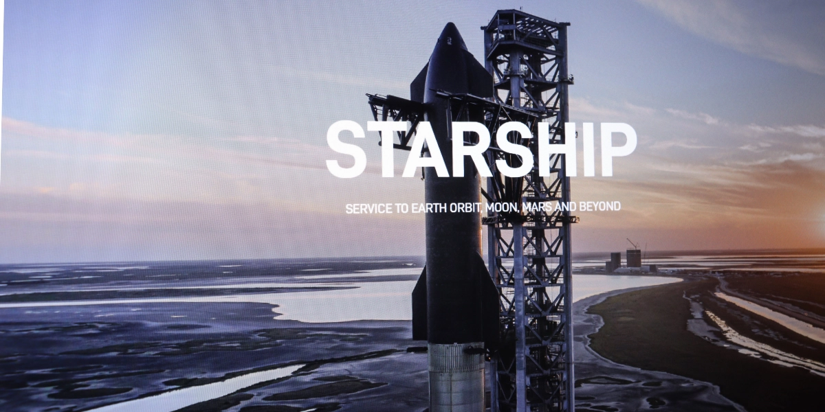 SpaceX sends the world’s largest rocket on a new test flight