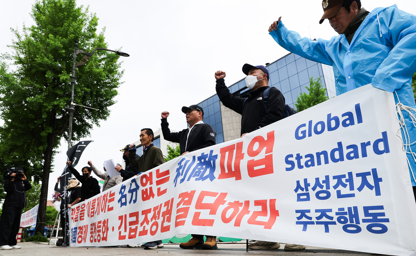 Samsung union turnout for bonus deal vote tops 80%, with fissures ...