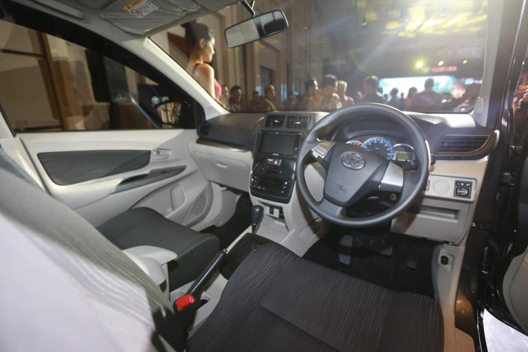 Inilah daftar harga mobil bekas Toyota Avanza 2019 jelang Idul Adha ...