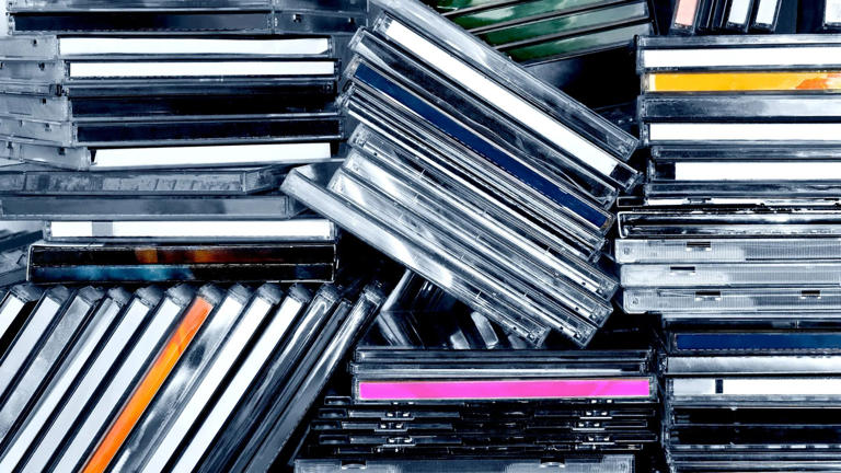 Why vinyl records are back in our homes