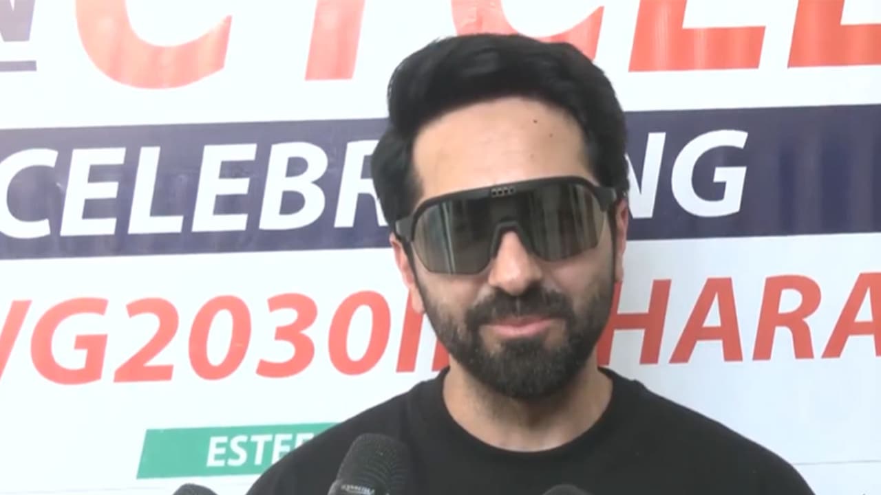 Ayushmann Khurrana joins Fit India cycle event in Ahmedabad for CWG Day