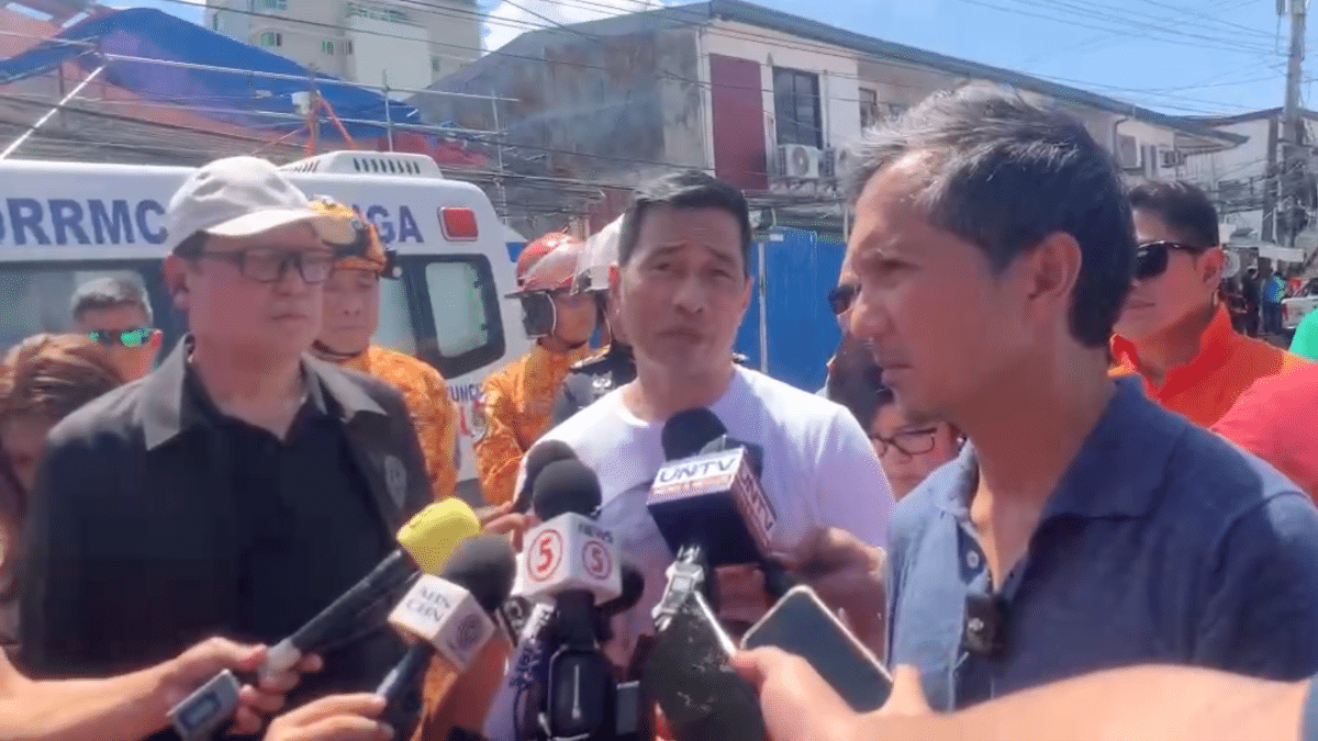 Angeles mayor urges collapsed building owner to aid probe
