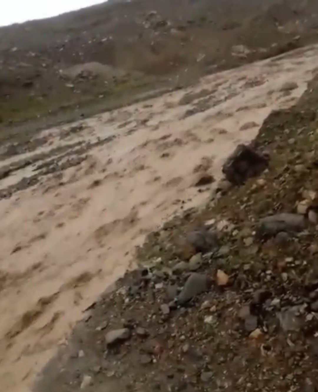 Elazığ’da sağanak sonrası sel