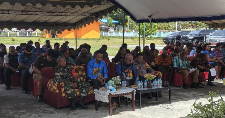 Bupati Yunus Wonda dorong penguatan pendidikan dan pelayanan distrik di ...