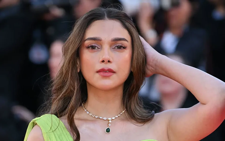 Soft-tone elegance unites Bollywood and Hollywood red carpets