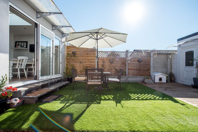 Warning issued to households with artificial grass during heatwave