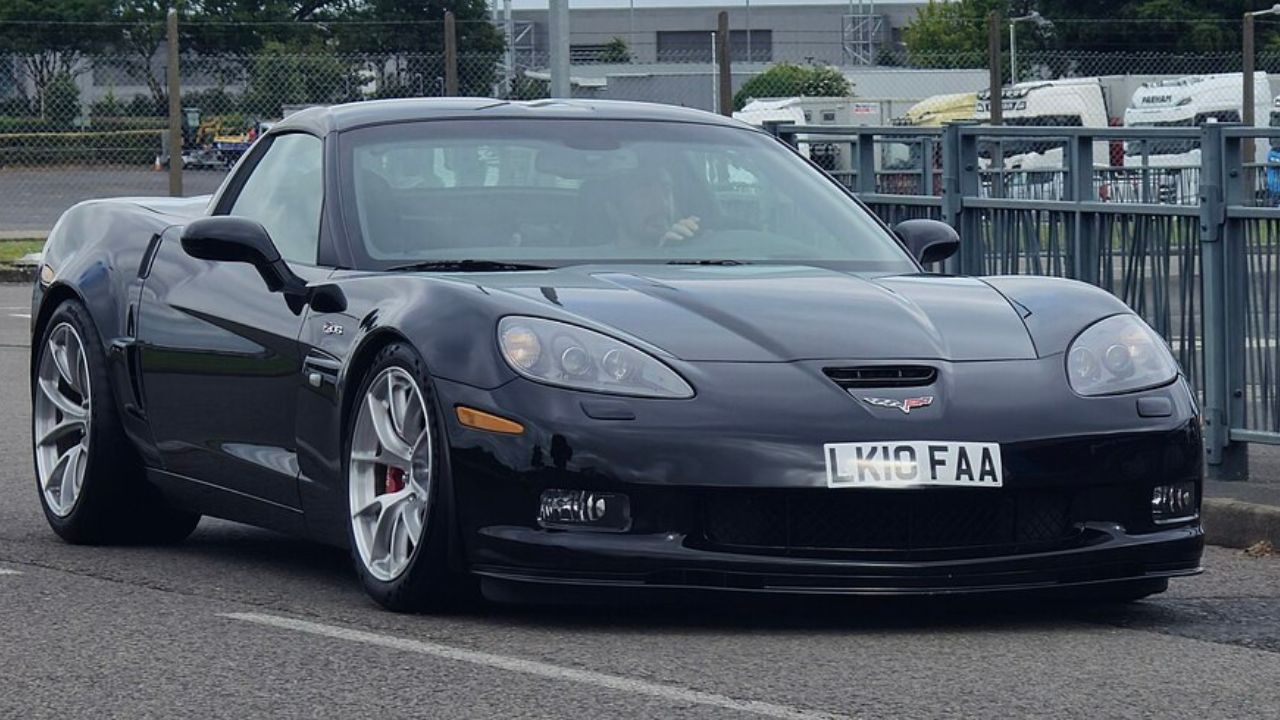 9 modern muscle cars from the 2000s that brought back big power in a ...