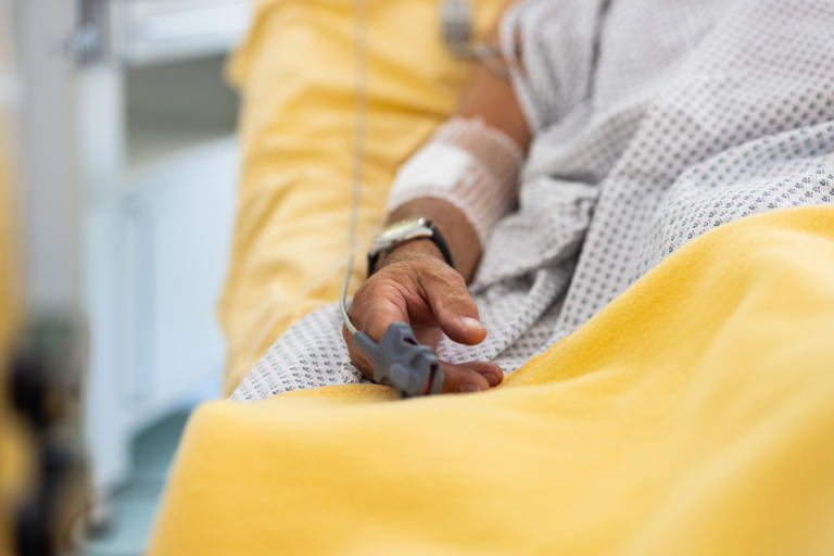 End of life experts reveal 4 biggest wishes people have on their deathbed