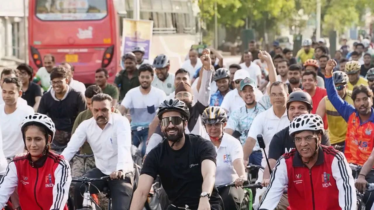 Fit India Sundays marks CWG Day; eyes on Ahmedabad's 2030 Games