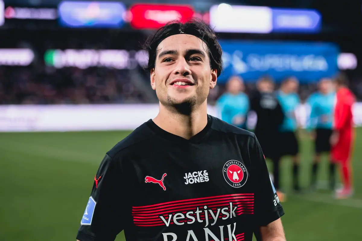 LOSC : Qui est Aral Simsir, l'ailier turc dans le viseur des Dogues