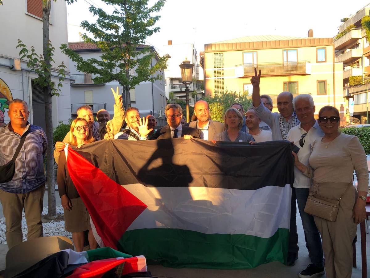 La carica degli islamisti a 5 Stelle. A Venezia spunta Pedullà insieme ...