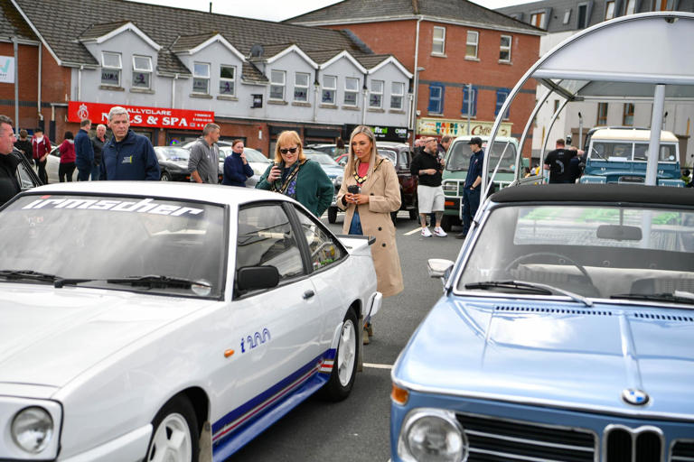 15 great photos as sun comes out for this year's Ballyclare May Fair's ...