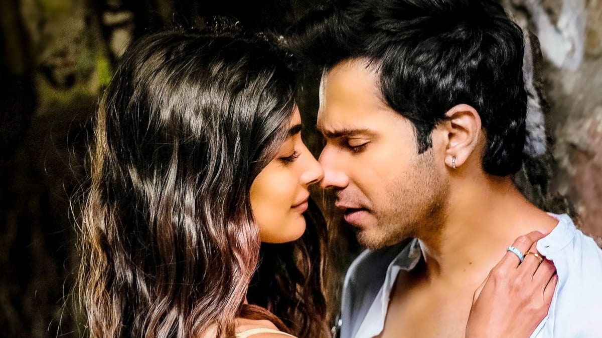 Varun Dhawan reveals Pooja Hegde was his schoolmate at 'Hai Jawani Toh ...