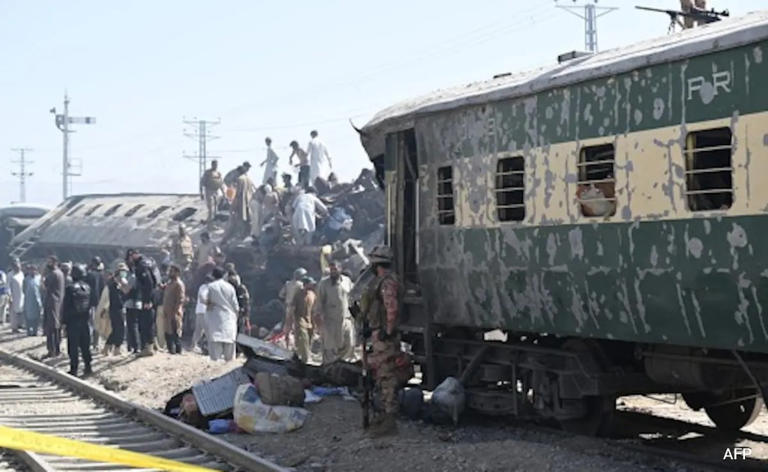 24 killed as car with explosives rams train carrying Pak soldiers in ...