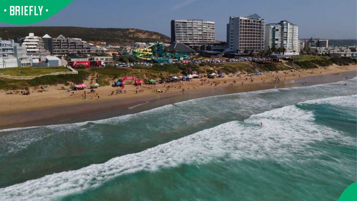 Diaz Beach Mossel Bay remains closed as experts urge urgent dune ...