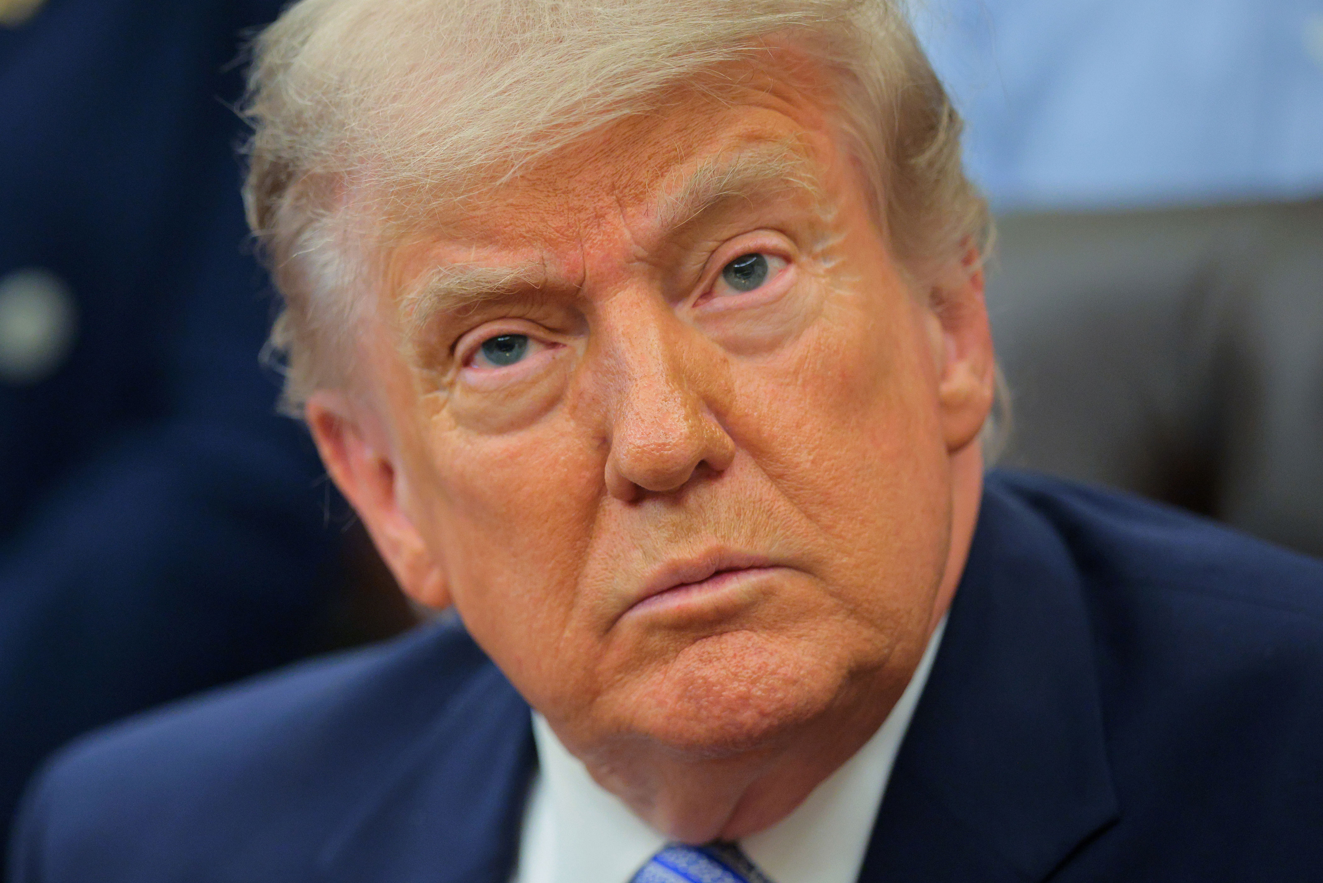 Trump defends Iran deal amid Republican criticism