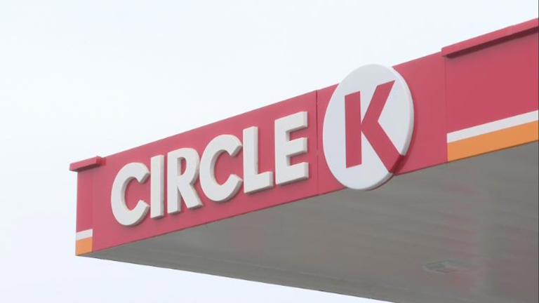 1 detained, 1 injured in shooting at Circle K in Myrtle Beach