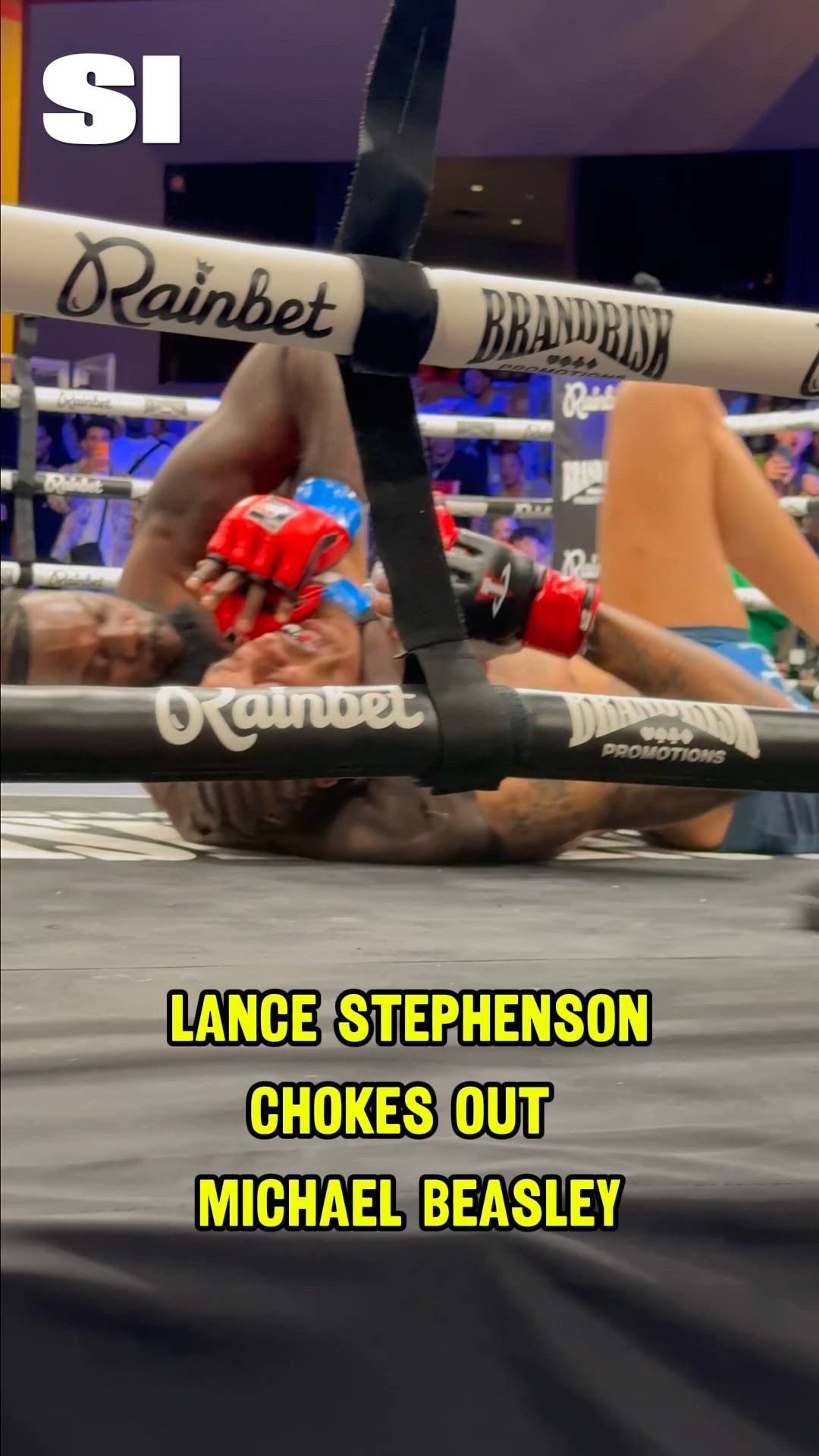 Lance Stephenson chokes out Michael Beasley