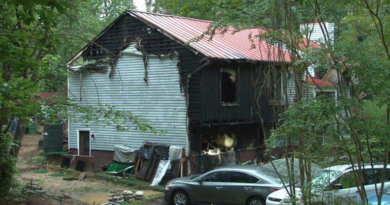 Family escapes early morning Durham house fire