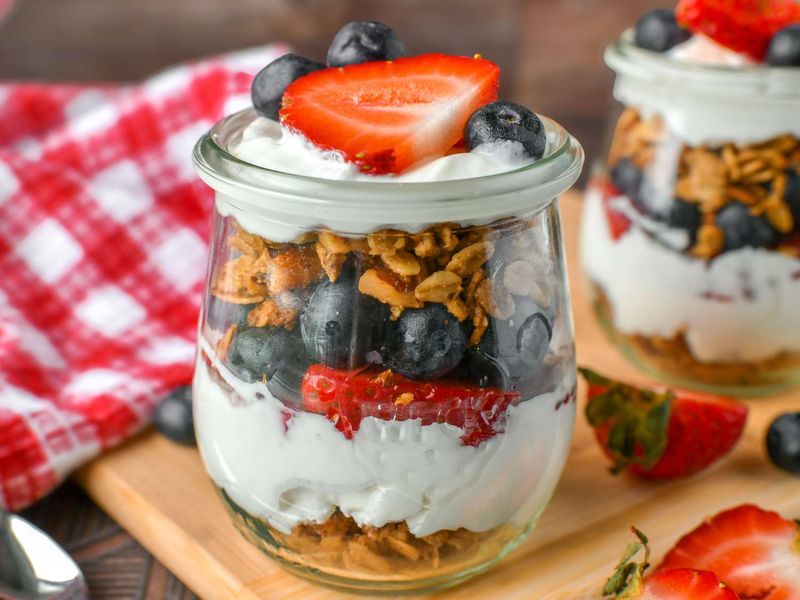 18 no-cook morning meals in 10 minutes or less