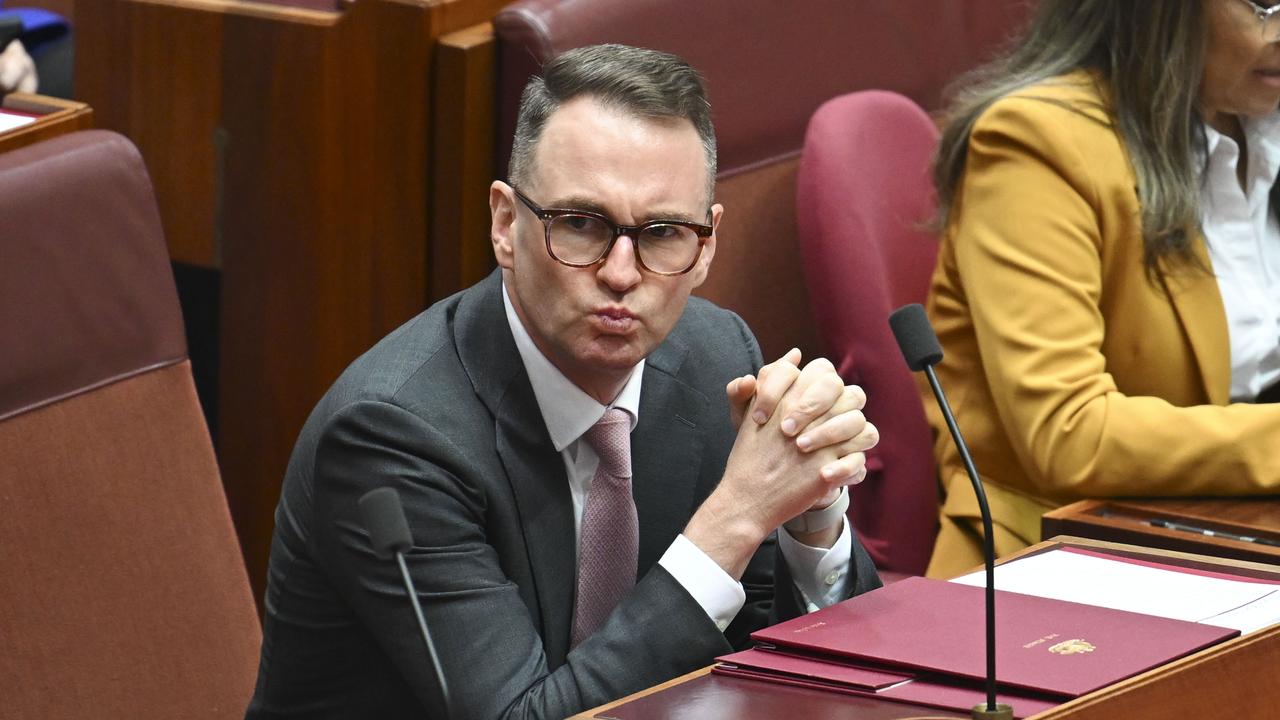 'Reject it': Lab minister fires up over budget question
