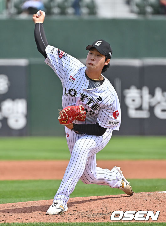 2회 마운드에 오른 이민석