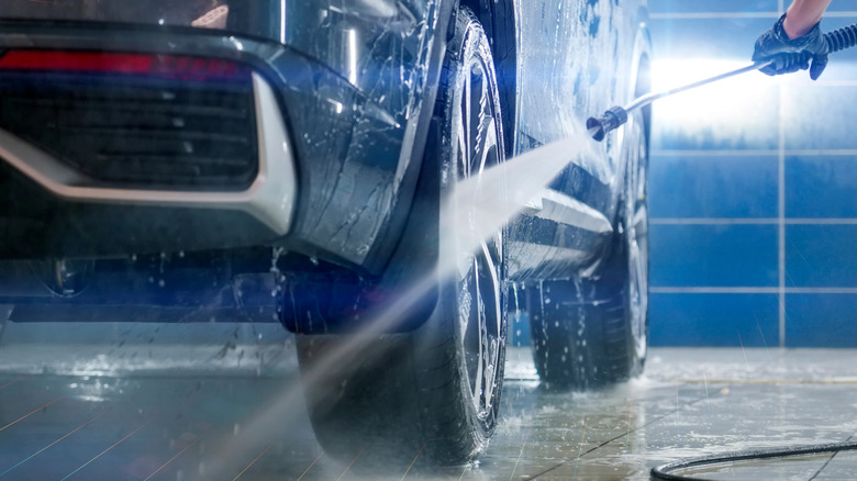 Can a pressure washer damage your tires?