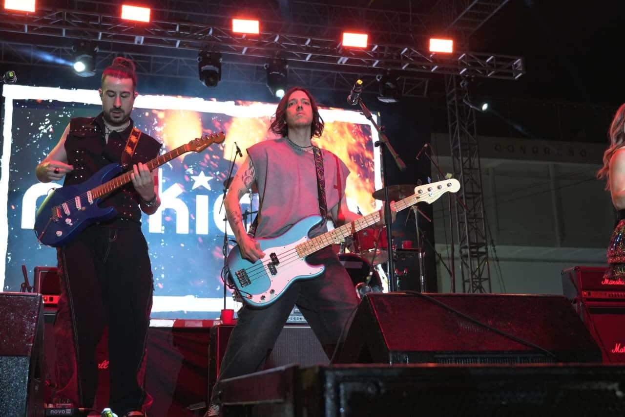 Nikki Clan revive la nostalgia del pop rock de los 2000 con un ...
