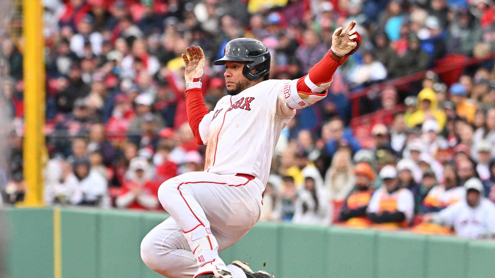 Red Sox, Twins’ benches clear after heated moment