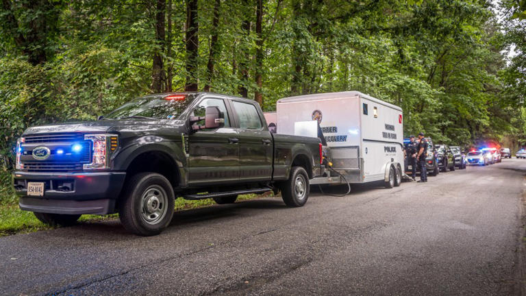 Man dies after falling off boat in New Kent County reservoir