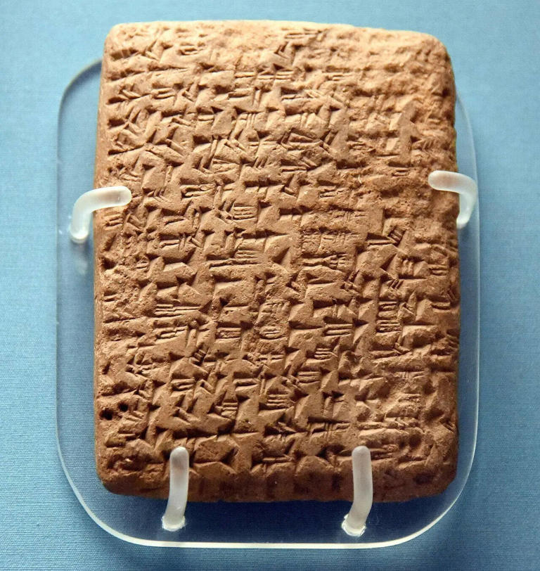 In 1887, an Egyptian woman dug up mud bricks for fertiliser and found ...