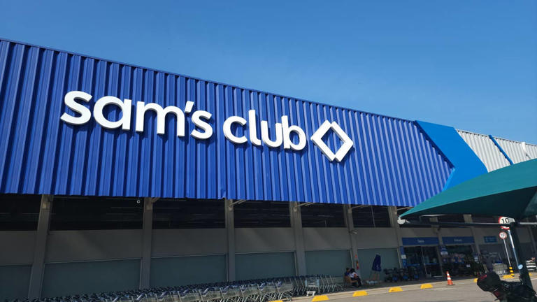 This cozy throw is inspired by a classic 1943 game at Sam's Club