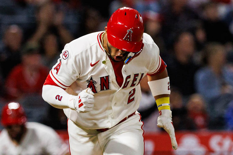 Angels grab back-to-back wins over Rangers behind Trout's first inning ...