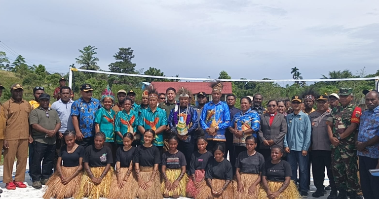 Bupati Yunus Wonda dorong penguatan pendidikan dan pelayanan distrik di ...