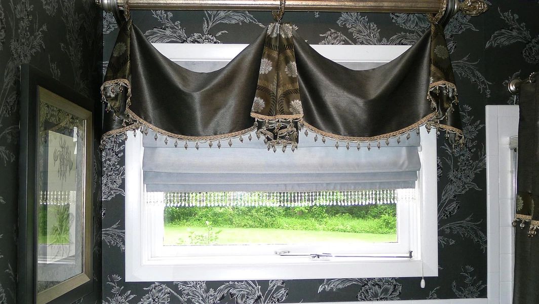 Roman and roller shades that change your space