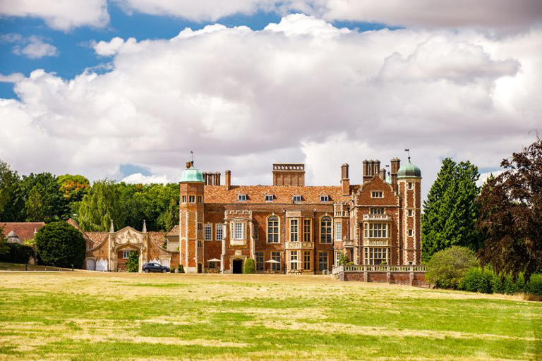 The stunning historic hall with 'peaceful' gardens where you can enjoy ...