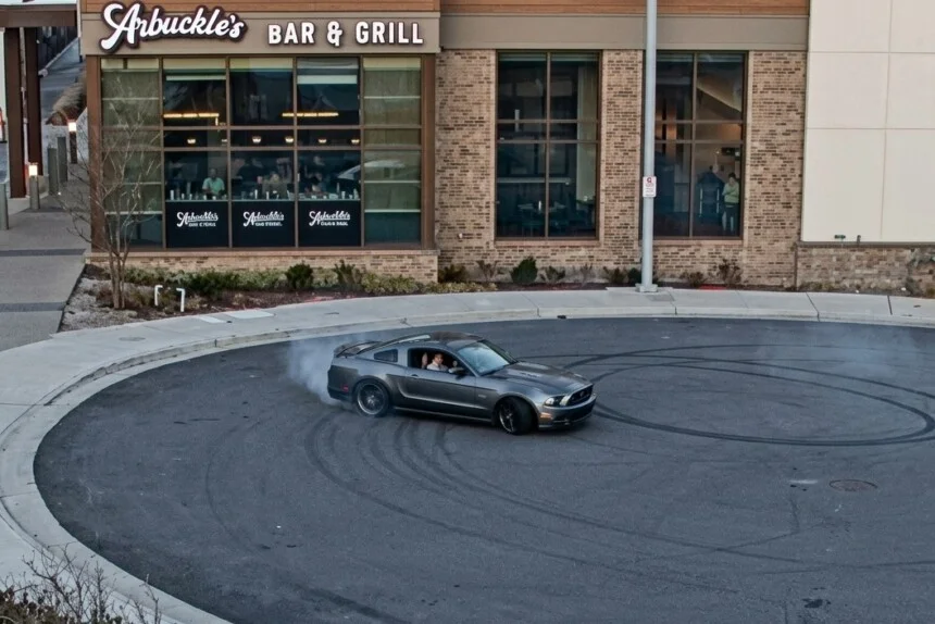Virginia Beach Mustang donuts end in arrest after police link driver to ...