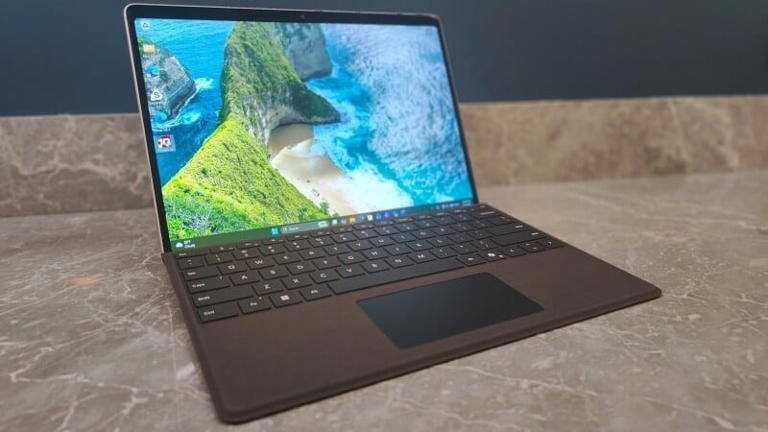 Microsoft Surface Pro for Business vs. Apple iPad Pro: Which tablet is ...