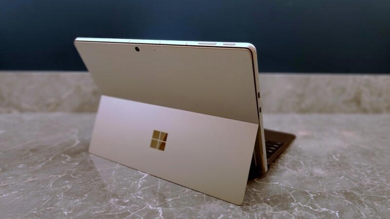 Microsoft Surface Pro for Business vs. Apple iPad Pro: Which tablet is ...