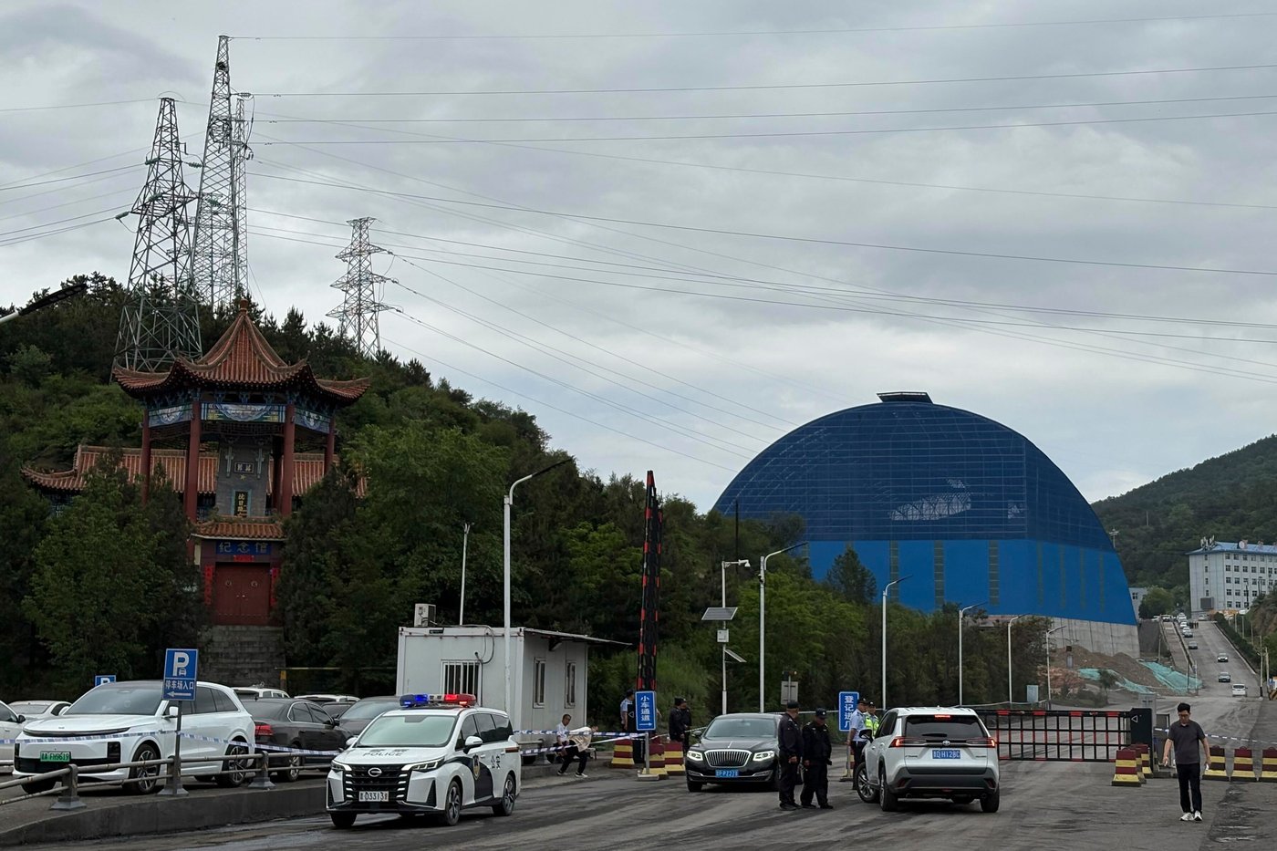 Rescuers race to find survivors after a deadly Chinese coal mine blast ...
