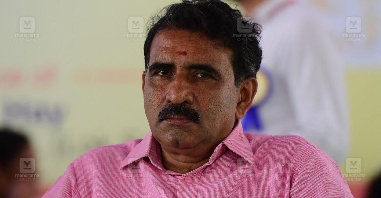 CM's VIP darshan at Guruvayoor Temple violates rules, says BJP leader ...
