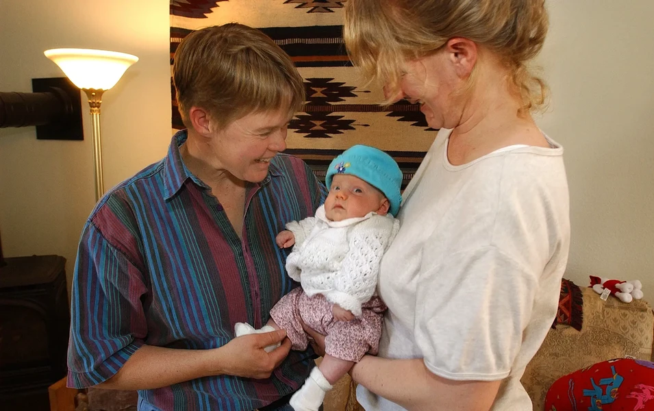Parents split on timing for choosing baby names