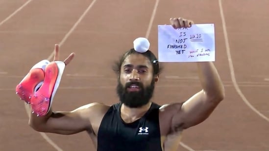 Fair winds, fast feet: Indian Navy hails officer Gurindervir Singh as ...
