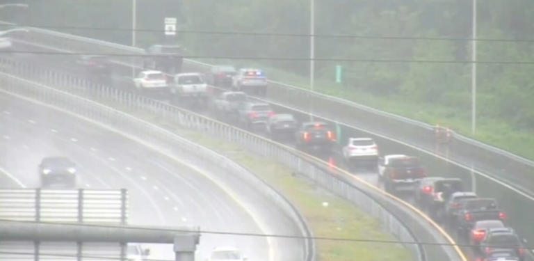 Crash causes traffic delays on Route 9 north in Berlin