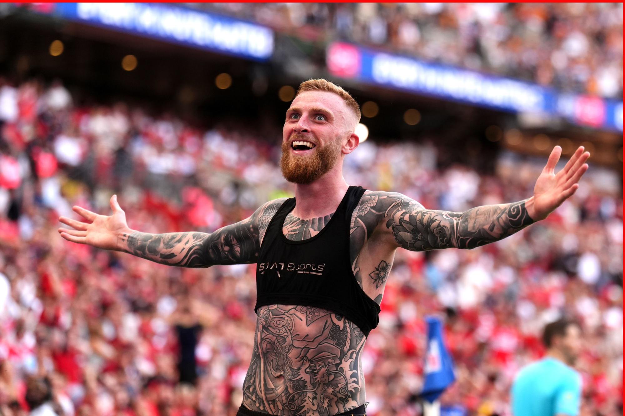 Oli McBurnie reacts to Scotland World Cup snub that left Hull City boss ...