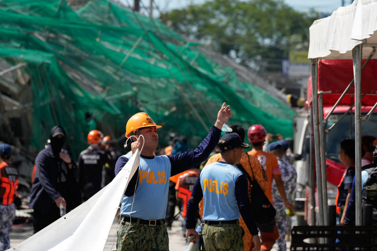 Building under construction in Philippines collapses, leaving 1 dead ...