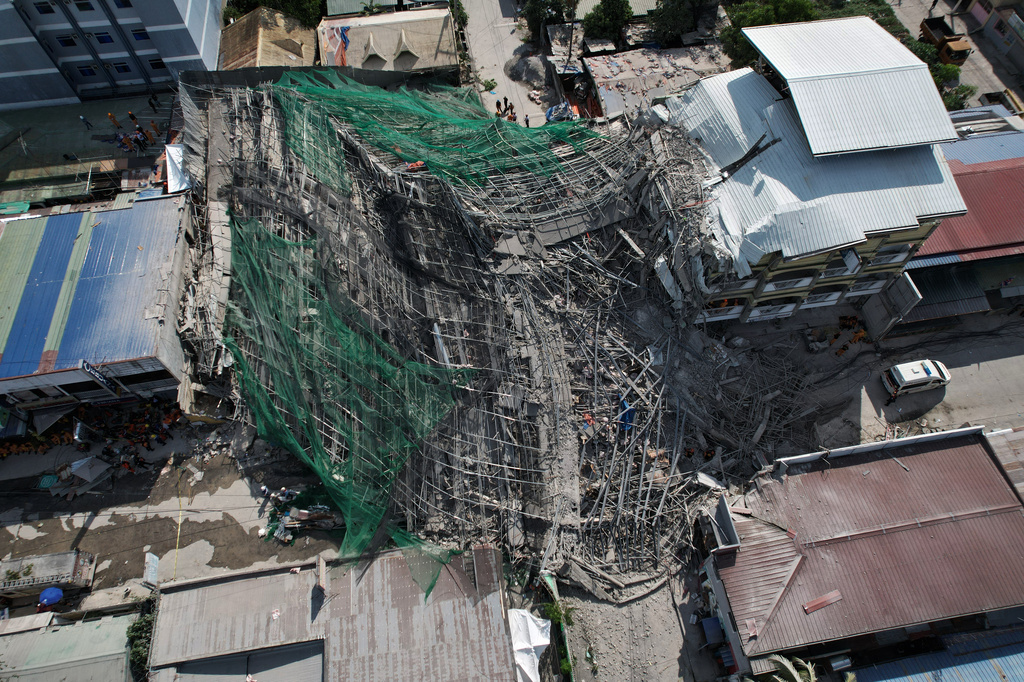 Building under construction in Philippines collapses, leaving 1 dead ...