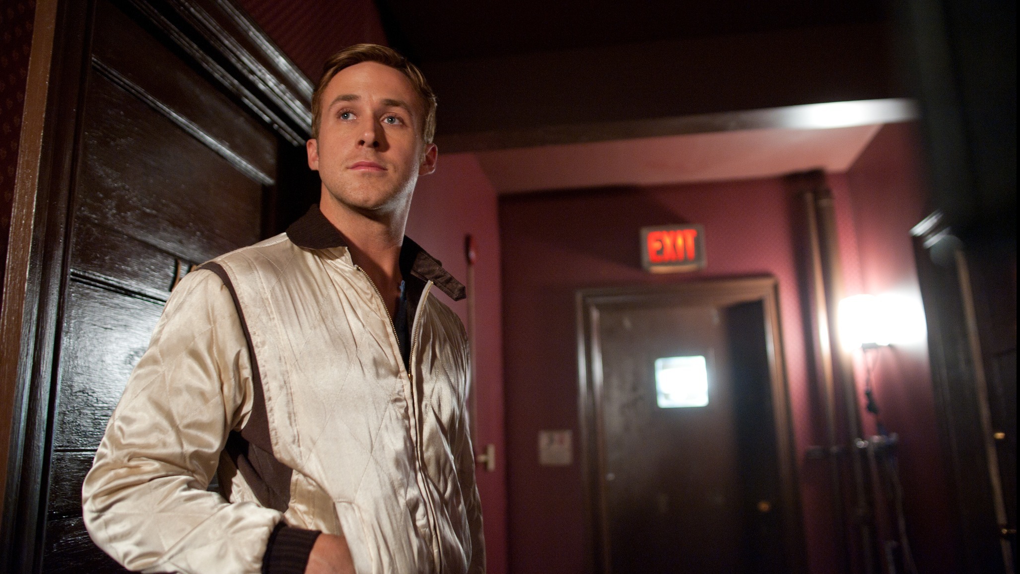 15 famous actors who don’t actually have social media