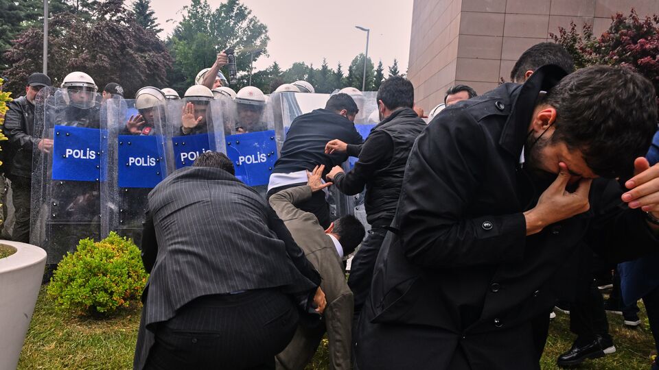 Turkey riot police fire tear gas into CHP HQ to evict its ousted ...
