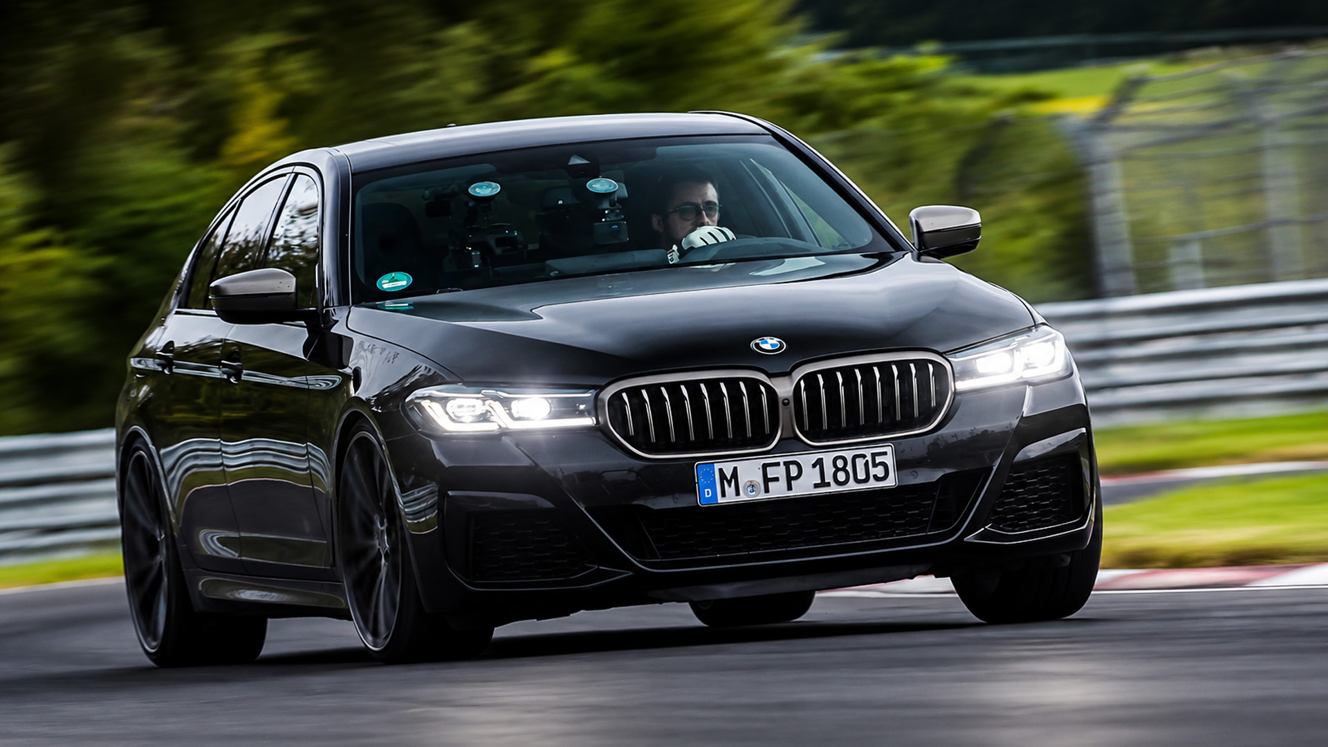 When a BMW 550i Reaches Its Limit On Race Track